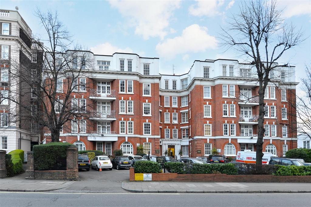 Addison House, St John's Wood, NW8 1 bed apartment - £1,900 pcm (£438 pw)