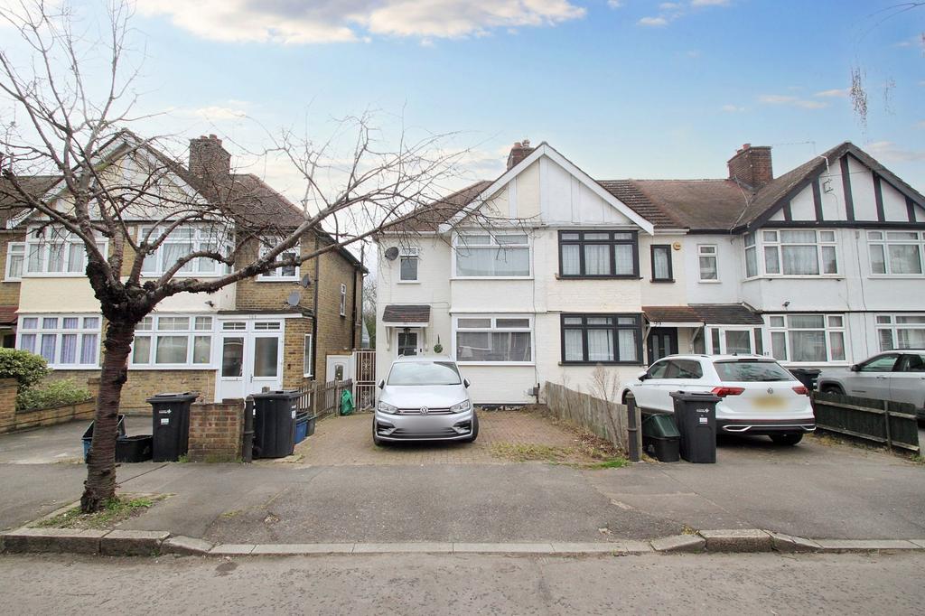 Uplands Road, Woodford Green, IG8 3 bed house for sale - £550,000