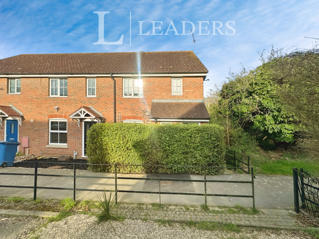 Green Oak Glade, IP8 3 bed end of terrace house - £1,150 pcm (£265 pw)