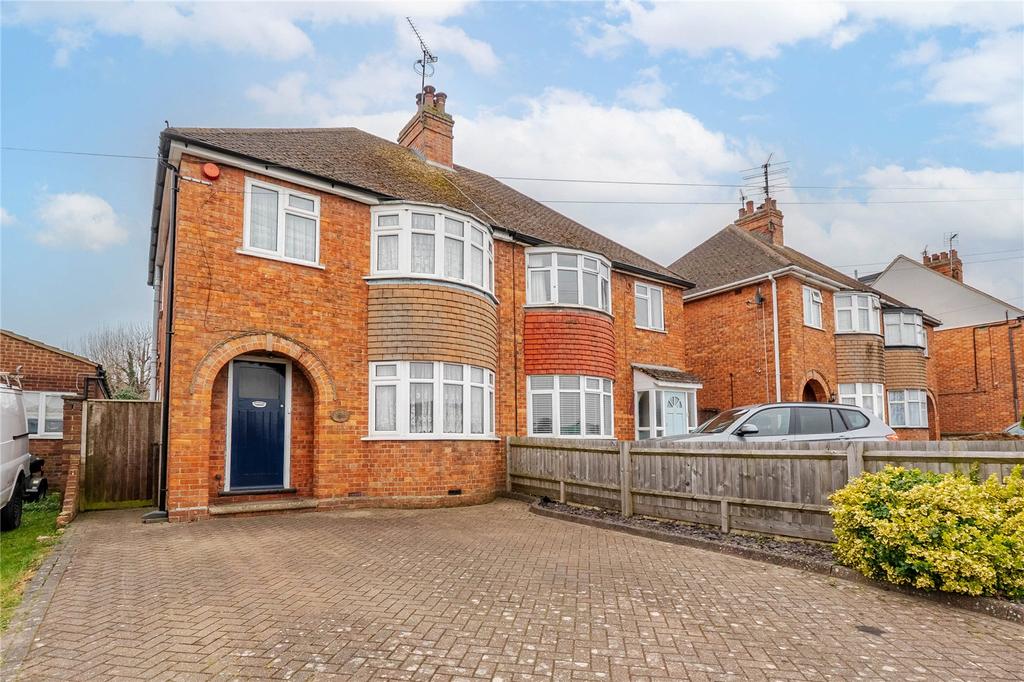 Water Eaton Road, Bletchley MK2 3 bed semi-detached house for sale - £ ...