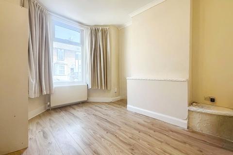 Houses to rent in Medway, Kent | OnTheMarket