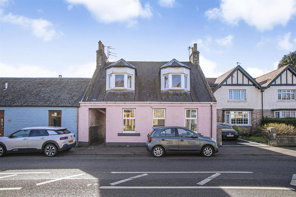 39 Main Street, Crossford, KY12 8NJ 1 bed flat for sale - £105,000