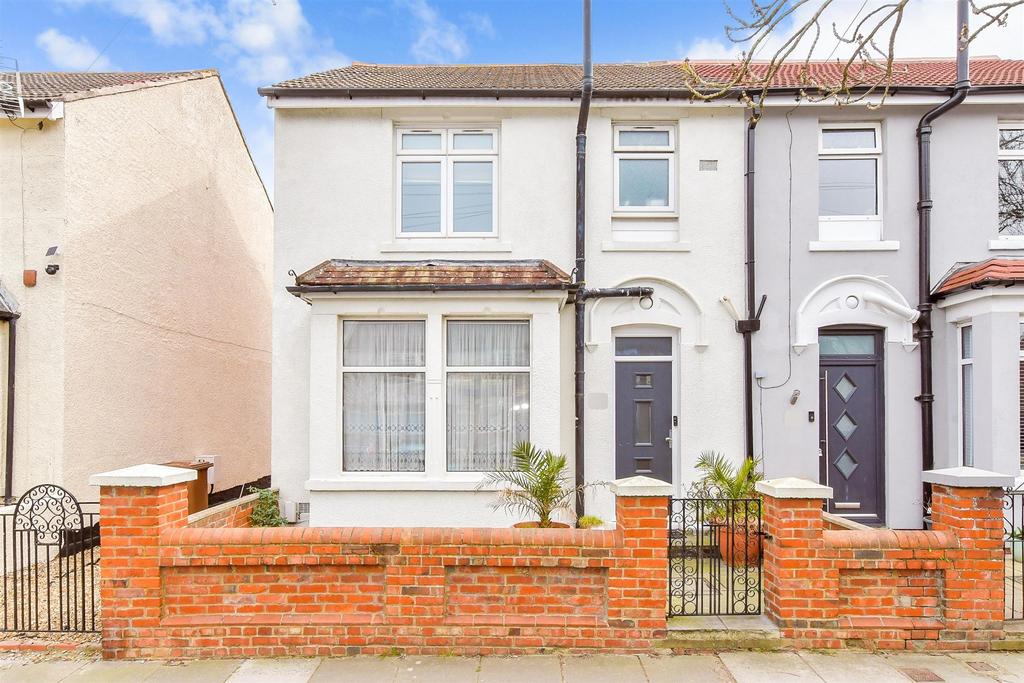 Copnor Road, Portsmouth, Hampshire 3 bed semi-detached house for sale ...