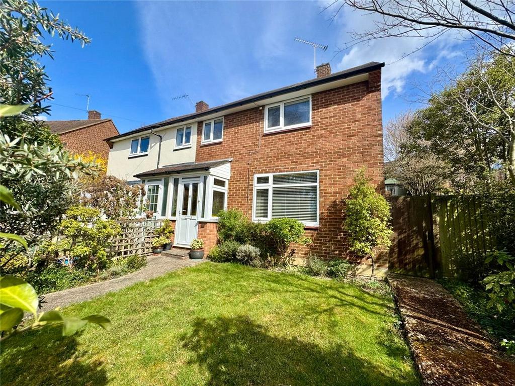Amherst Close, Orpington, Kent, BR5 2 bed semi-detached house for sale ...