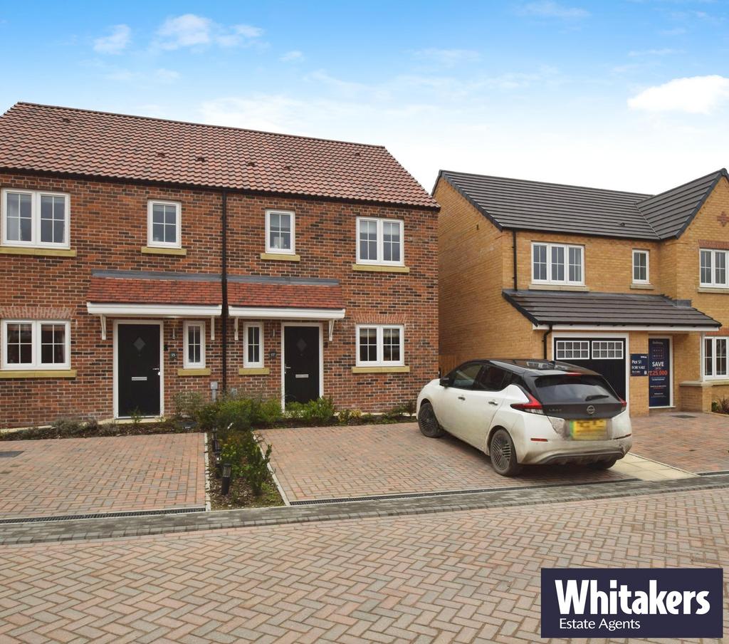 Arkwright Park, Kirk Ella, Hull 3 bed semi-detached house - £995 pcm (£ ...
