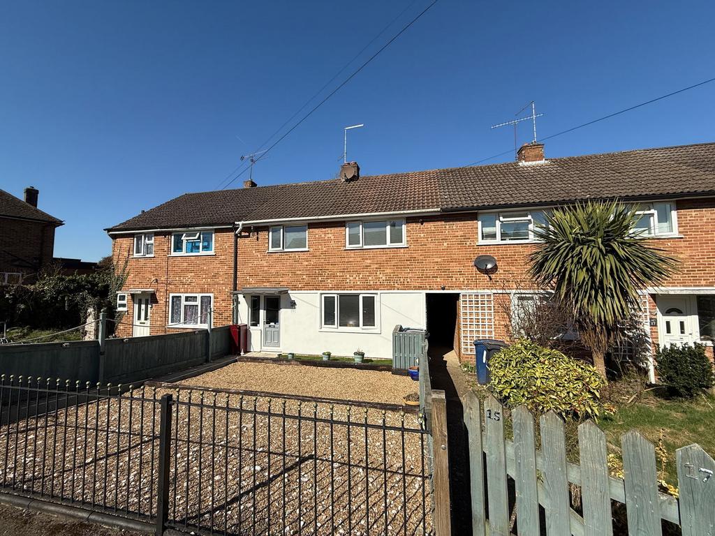 Beldham Road, Farnham GU9 4 bed terraced house - £410,000