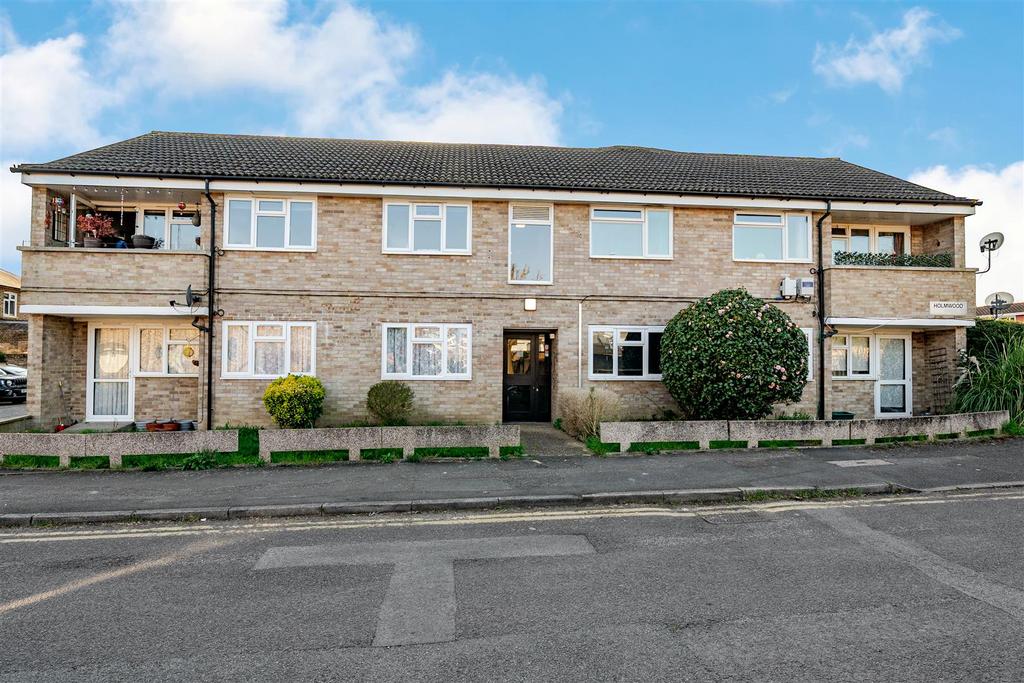 Alpha Road, Surbiton 2 bed apartment - £369,950