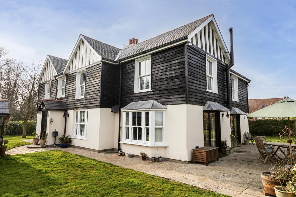 West Hougham, Dover, Kent, CT15 5 bed detached house for sale - £1,150,000