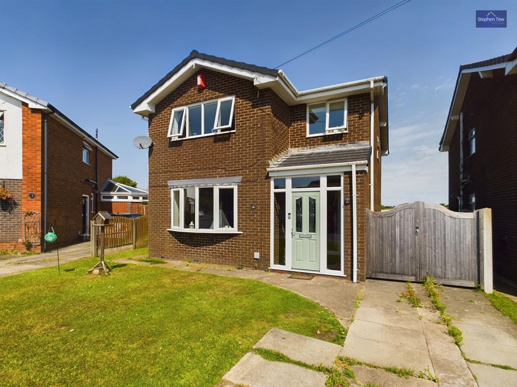 Windmill Close, Staining, FY3 4 bed detached house for sale - £280,000