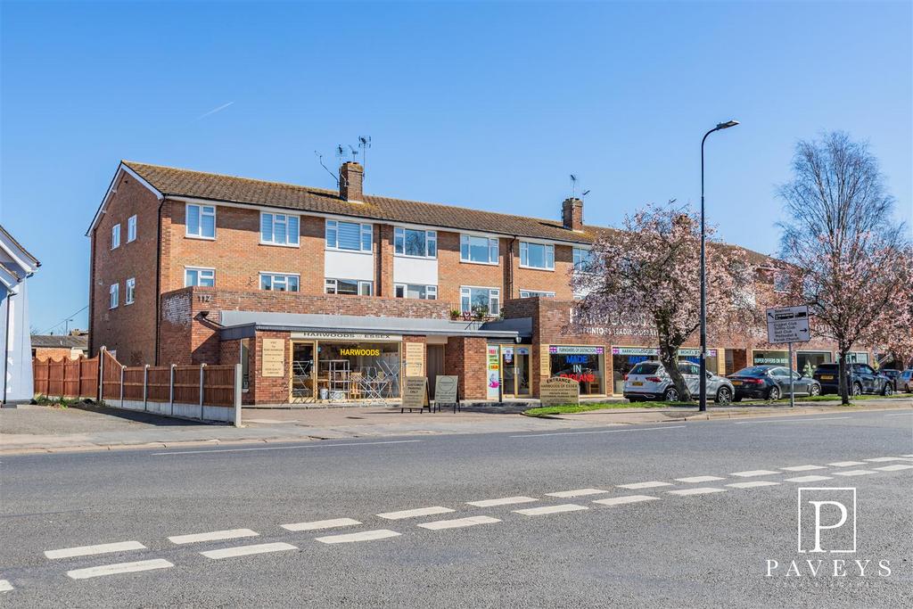Connaught Avenue, Frinton-On-Sea 2 bed apartment for sale - £169,995