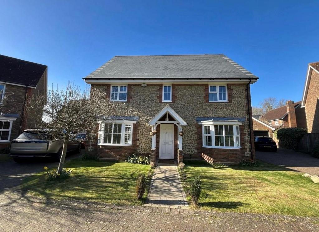 Peregrine Road, Kings Hill, ME19 4PE 5 bed detached house - £2,750 pcm ...
