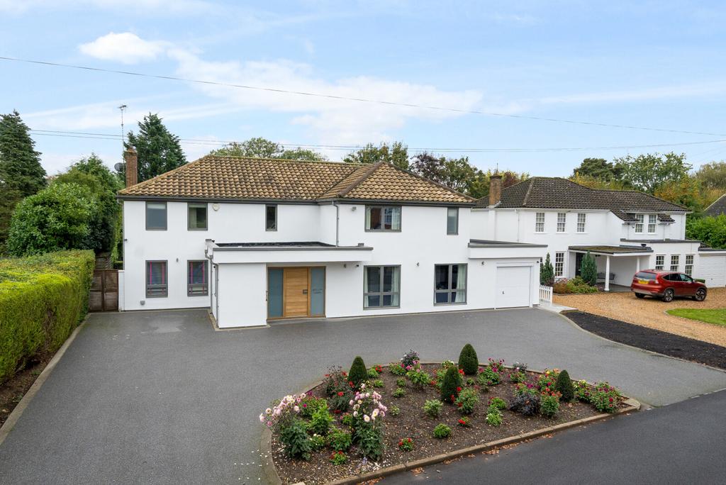 Wey Road, Weybridge, KT13 4 bed detached house for sale - £2,500,000