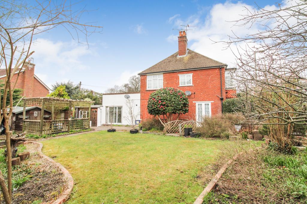 Farnborough Road, Farnborough, GU14 4 bed detached house for sale - £ ...