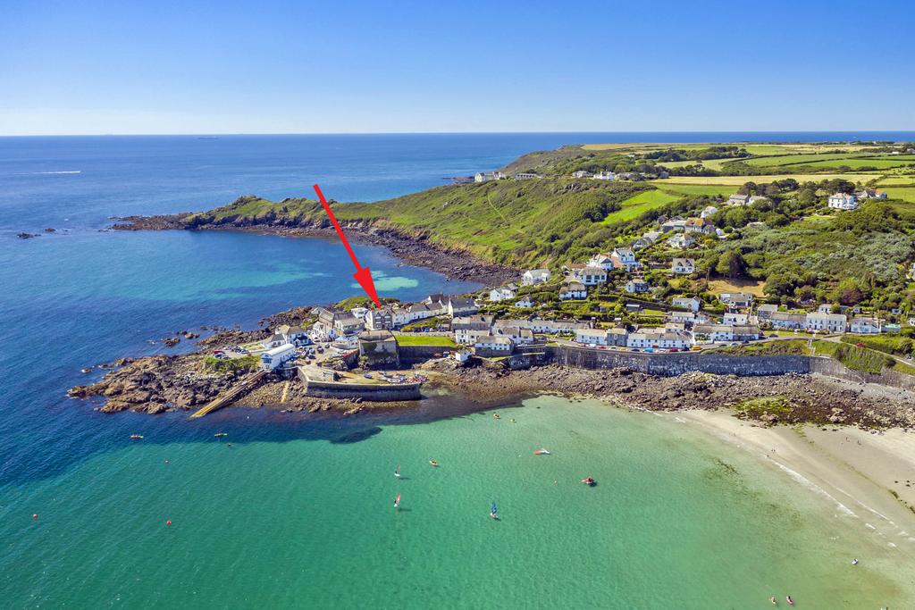The Cove, Coverack, Helston, Cornwall 6 bed house for sale - £675,000