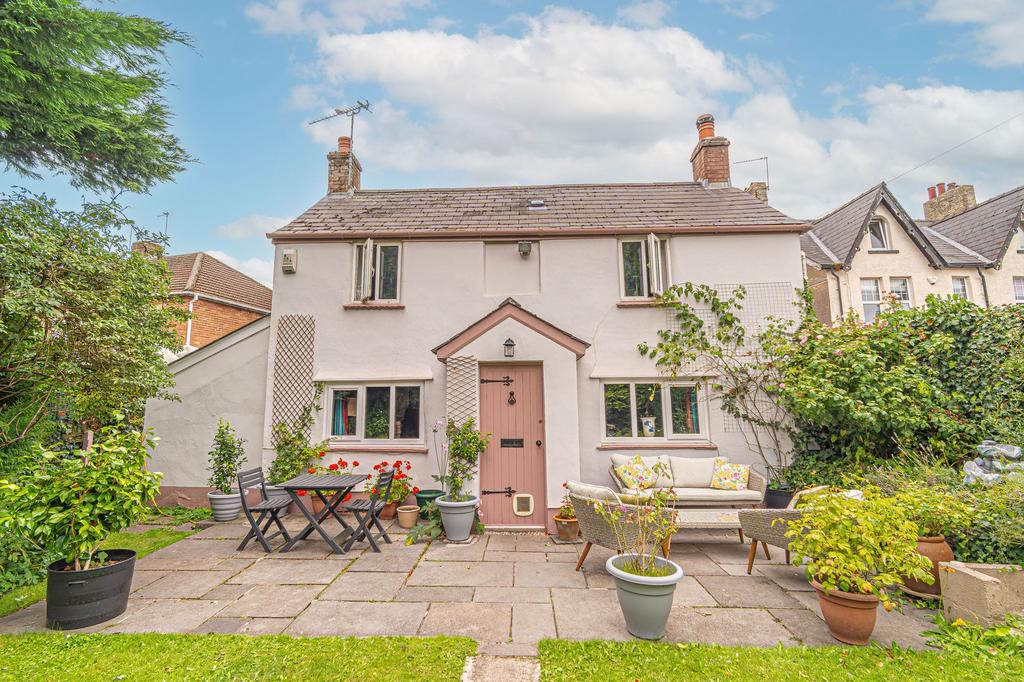 Cold Bath Road, Caerleon, NP18 3 bed detached house for sale - £375,000