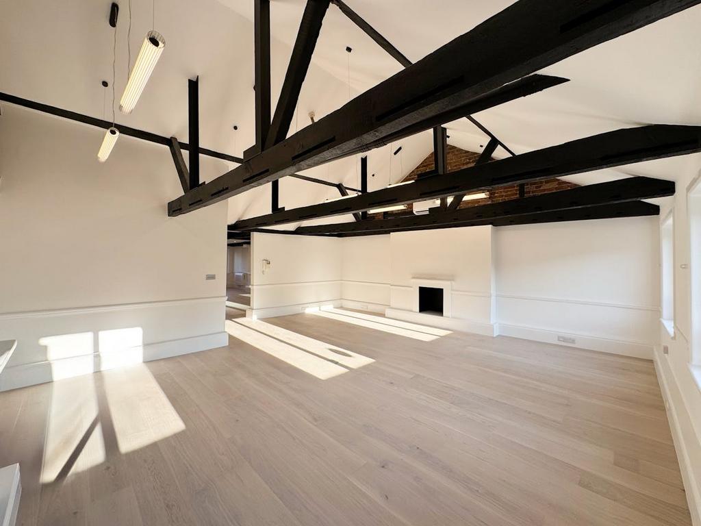 118 Baker Street (3rd Floor)... Office to rent - £3,478 pcm (£803 pw)