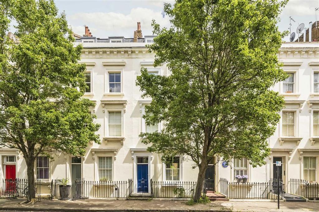 Ranelagh Road, London SW1V 3 bed flat - £1,175,000