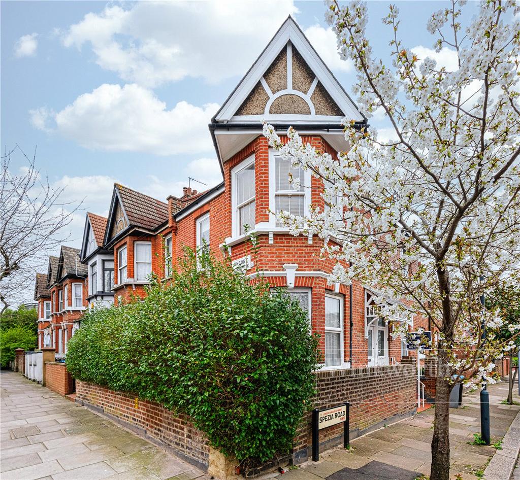 Ancona Road, Kensal Rise, NW10 2 bed apartment - £600,000