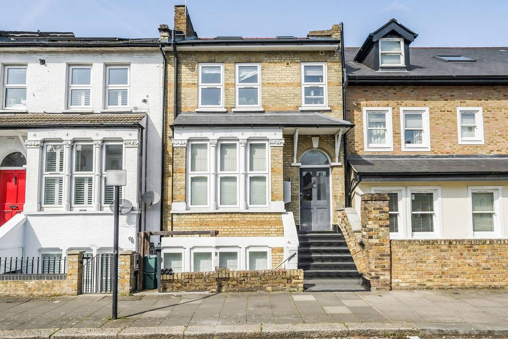 Lothair Road, South Ealing, London, W5 2 bed flat for sale - £510,000