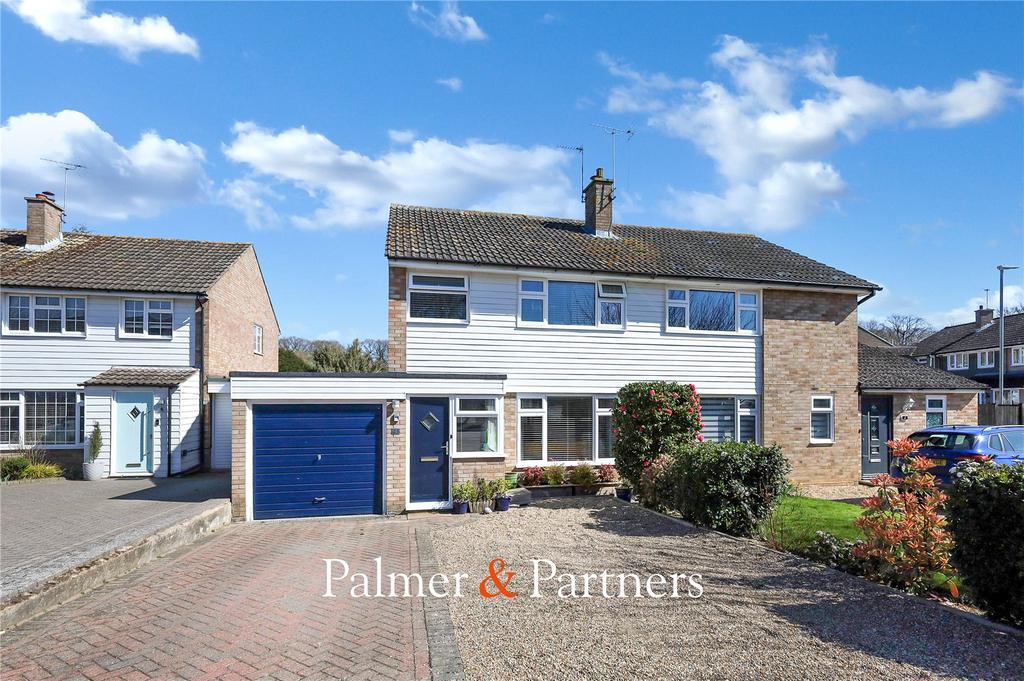 Valley Close, Stanway, Colchester... 3 bed semi-detached house - £350,000