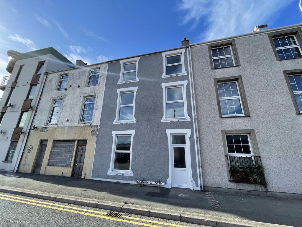 Stanley Crescent, Holyhead, LL65 5 bed terraced house to rent - £950 ...