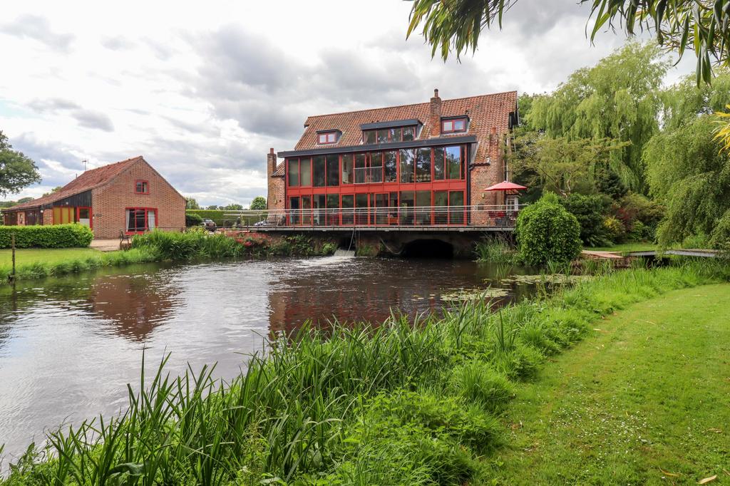 Itteringham 6 bed detached house for sale - £1,700,000