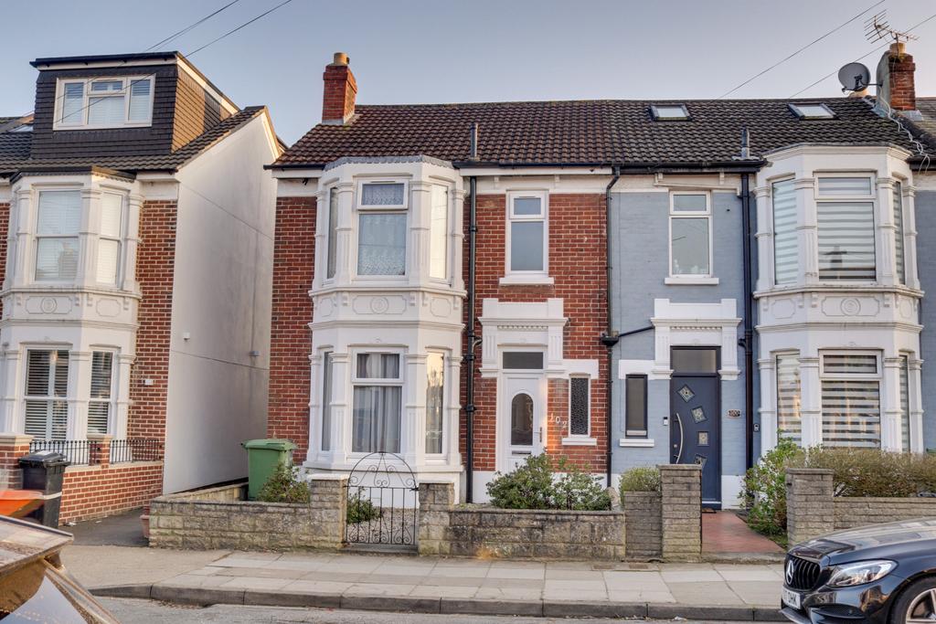 Langstone Road, Baffins, Portsmouth 3 bed house for sale - £297,500