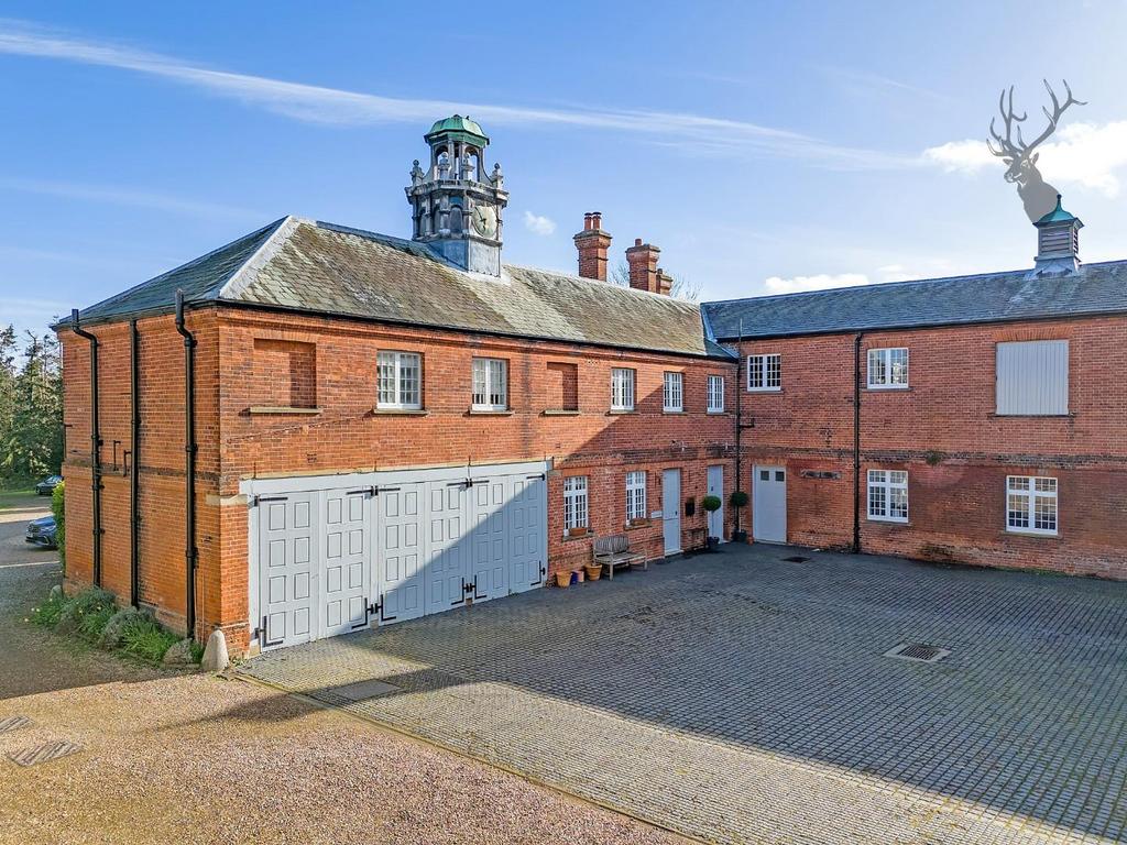 Copped Hall, Epping 2 bed end of terrace house for sale - £850,000