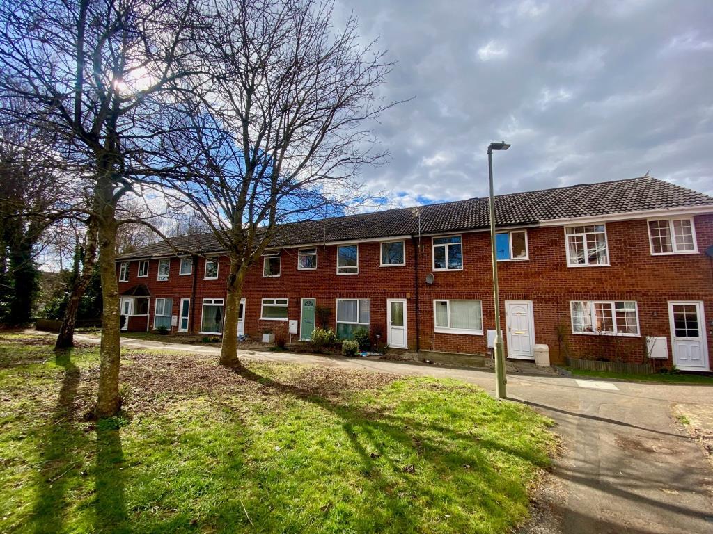 Banbury, Oxfordshire, OX16 3 bed terraced house for sale - £230,000