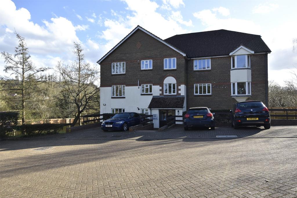 St Annes Rise, Redhill RH1 1 bed apartment for sale - £200,000