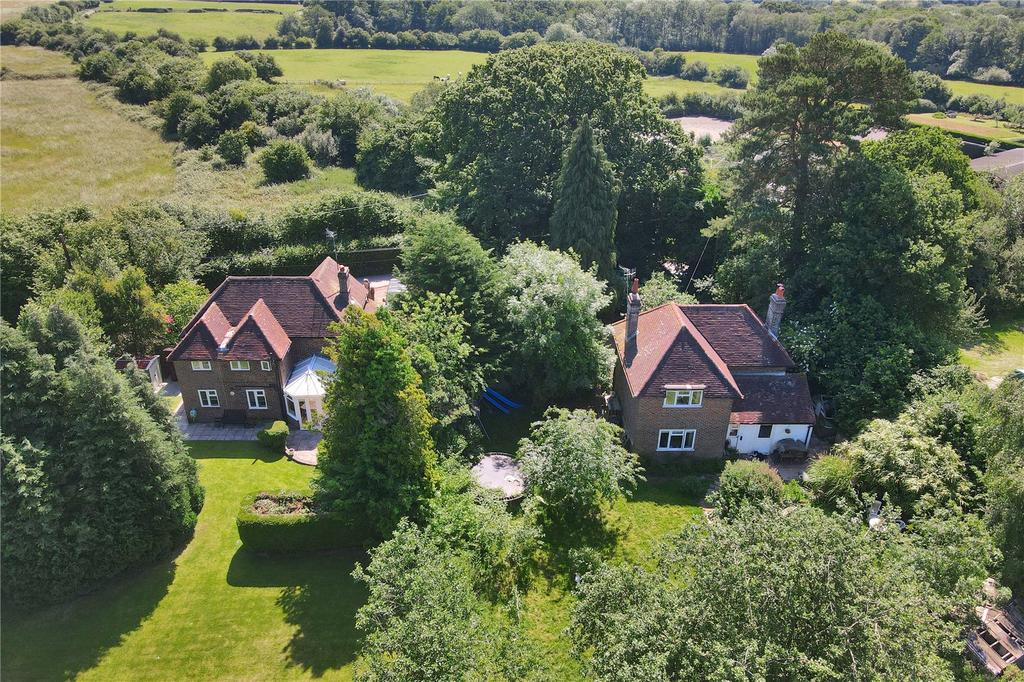 Holtye Road, East Grinstead, West... 3 bed detached house for sale - £ ...