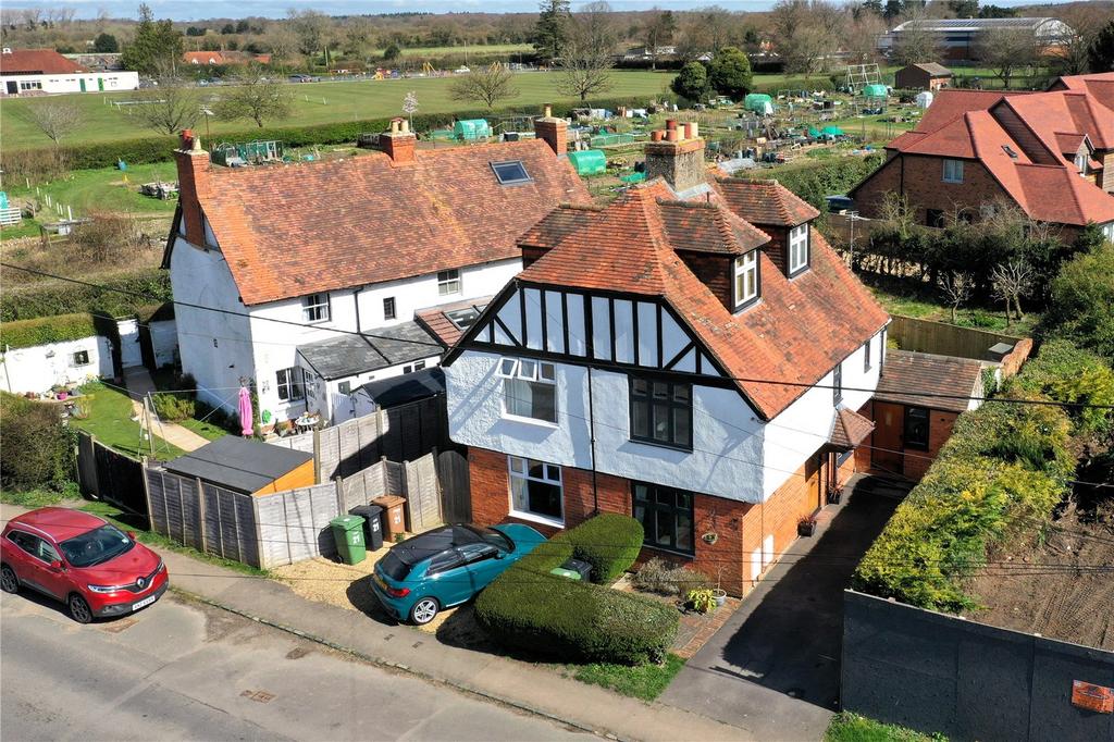 Whitehouse Road, Woodcote, Reading... 3 bed semi-detached house for ...