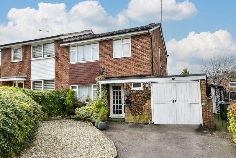 Icknield Close, Wendover 3 bed semi-detached house - £525,000