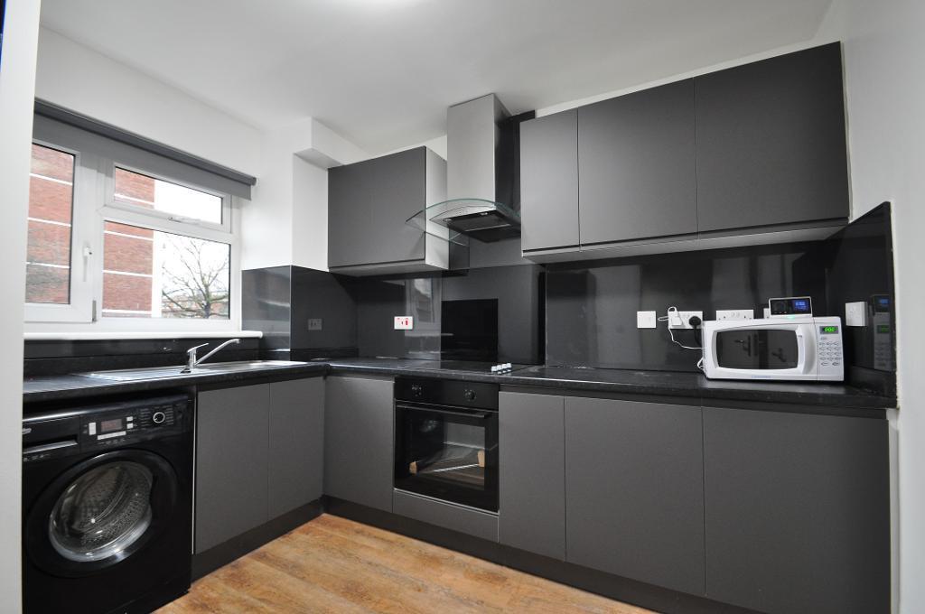 Abbey Street, London, SE1 3DJ 3 bed maisonette - £475,000