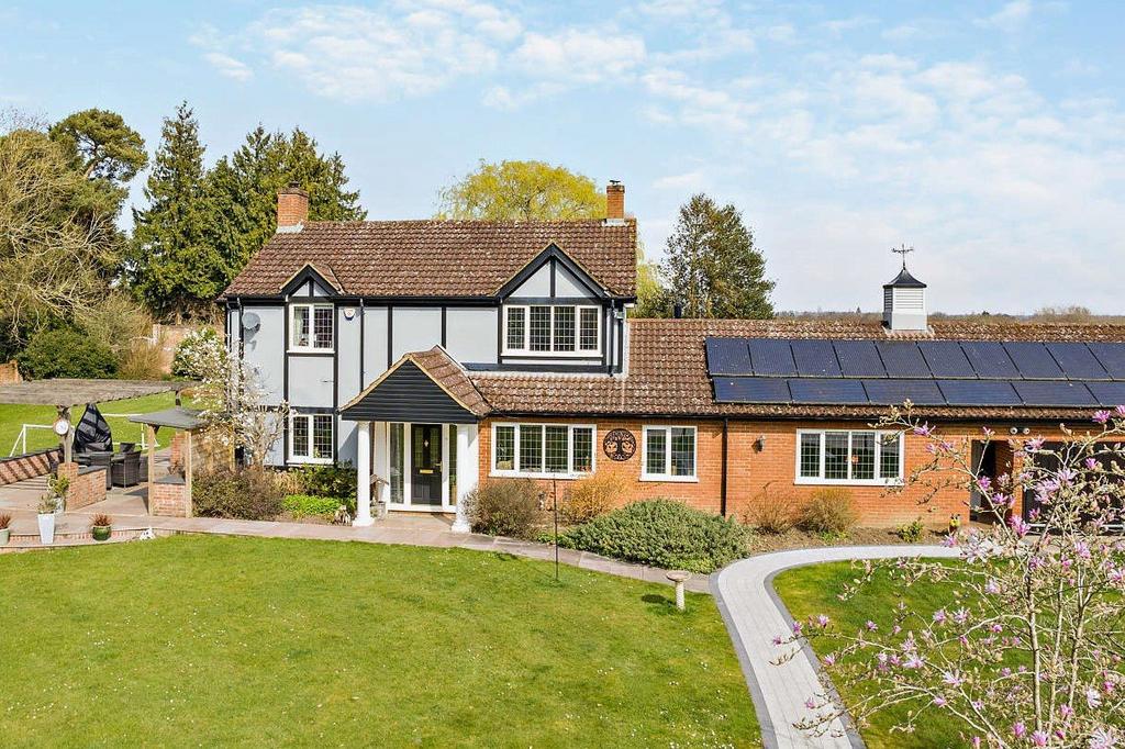 Sproughton, Ipswich, Suffolk 5 bed detached house - £1,175,000