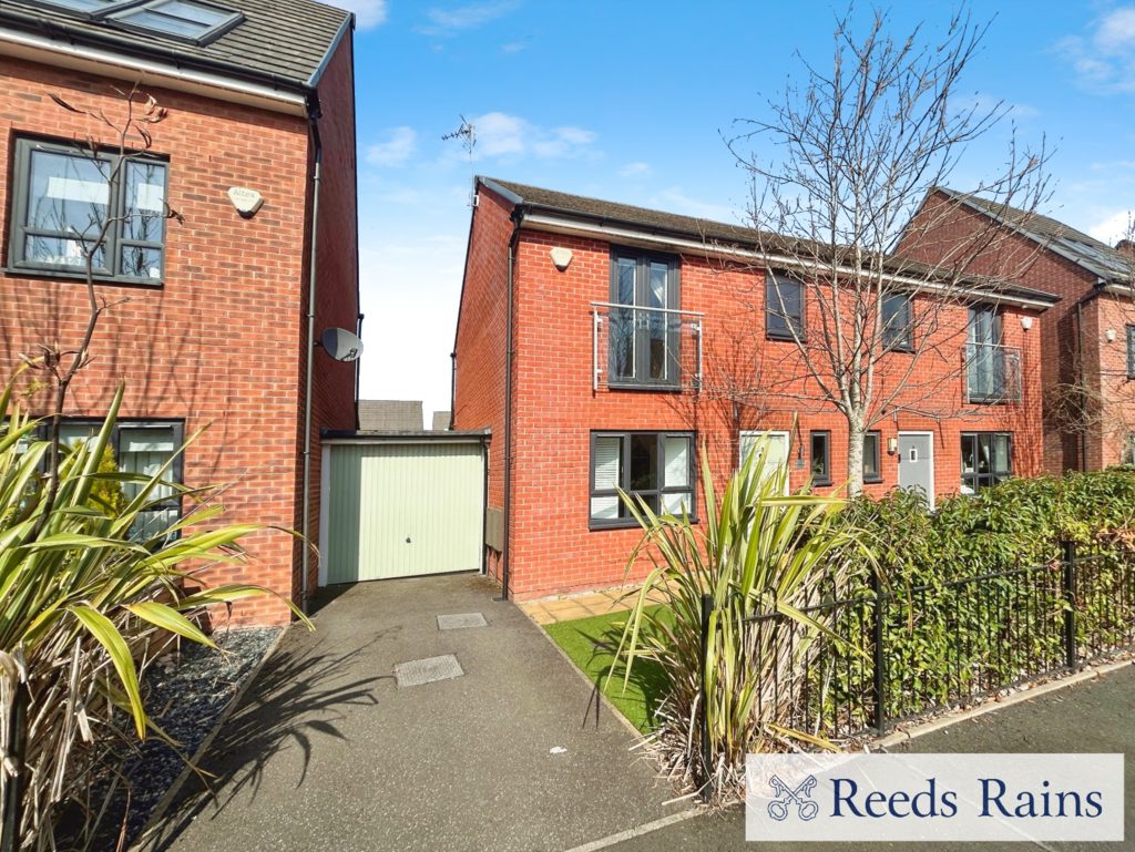 Delaney Way, Greater Manchester M7 3 bed semi-detached house for sale ...