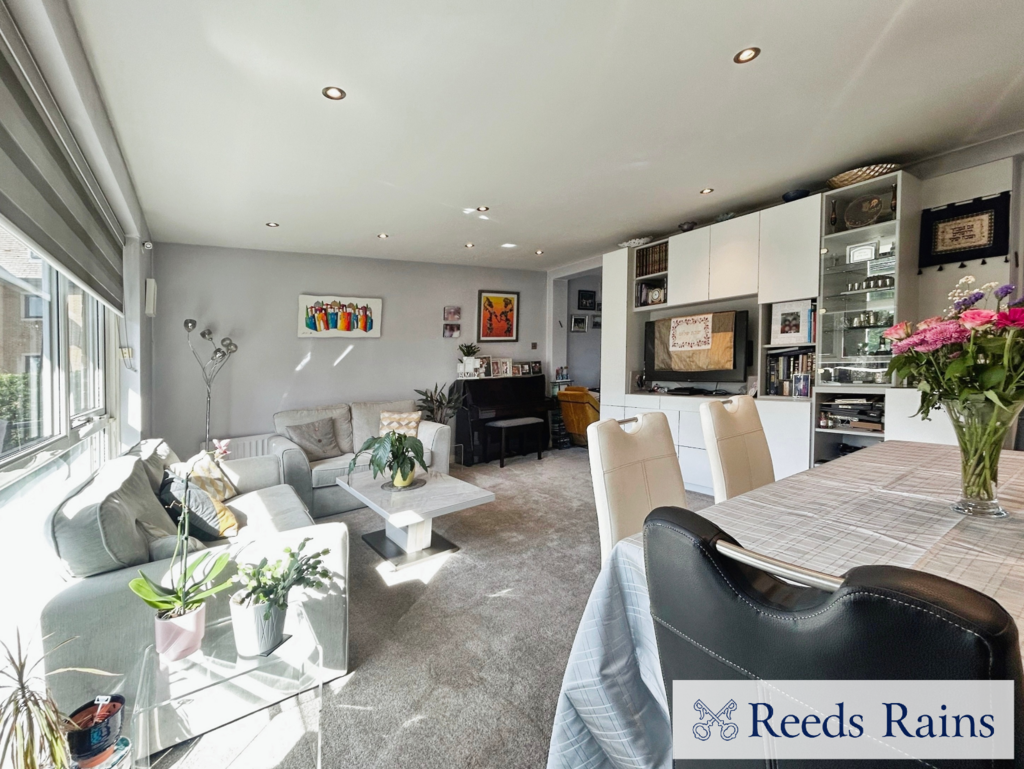 Ingledene Court, Greater Manchester M7 2 bed apartment for sale - £345,000