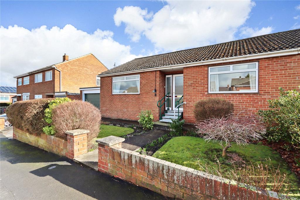 Windsor Drive, Catchgate, Durham DH9 2 bed bungalow - £145,000