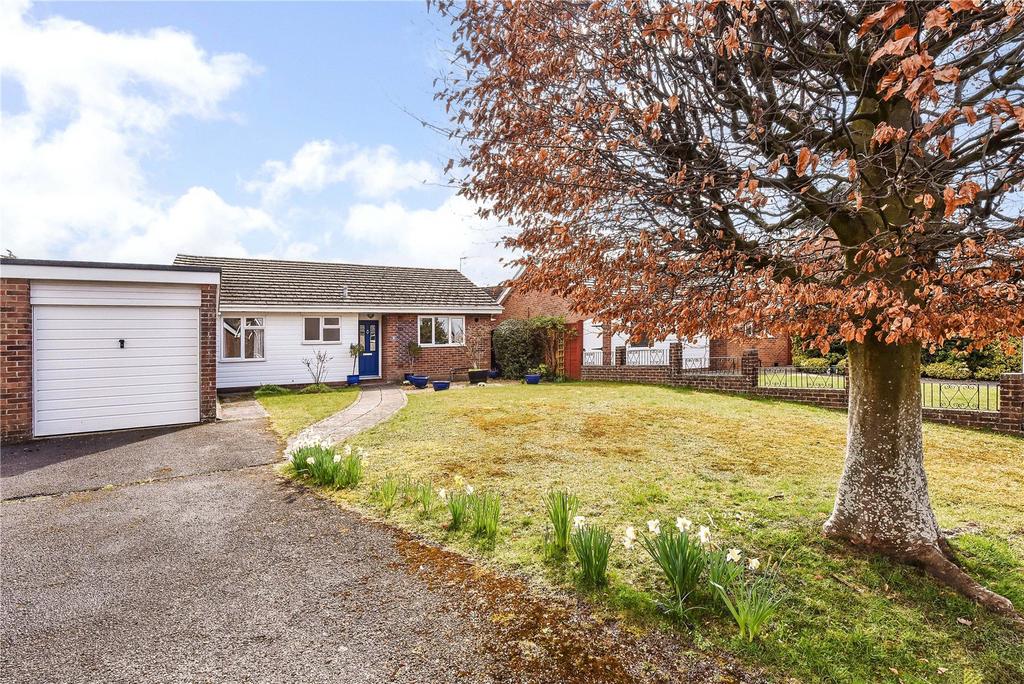 Patricks Copse Road, Liss, Hampshire 2 bed bungalow for sale - £499,950