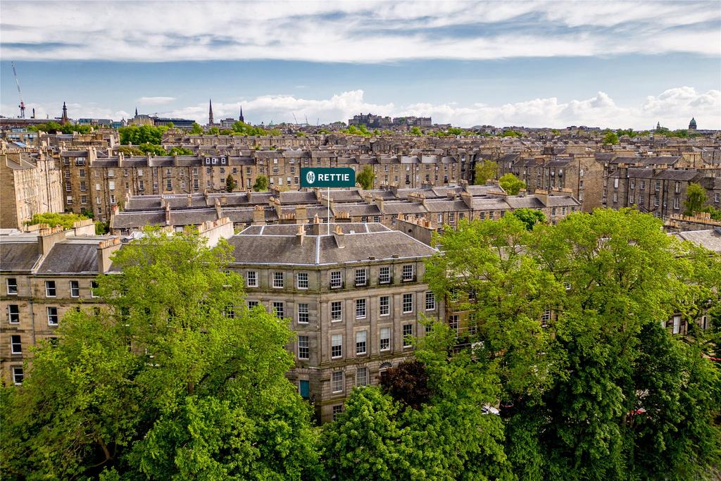 Royal Crescent, Edinburgh 4 bed apartment for sale - £795,000