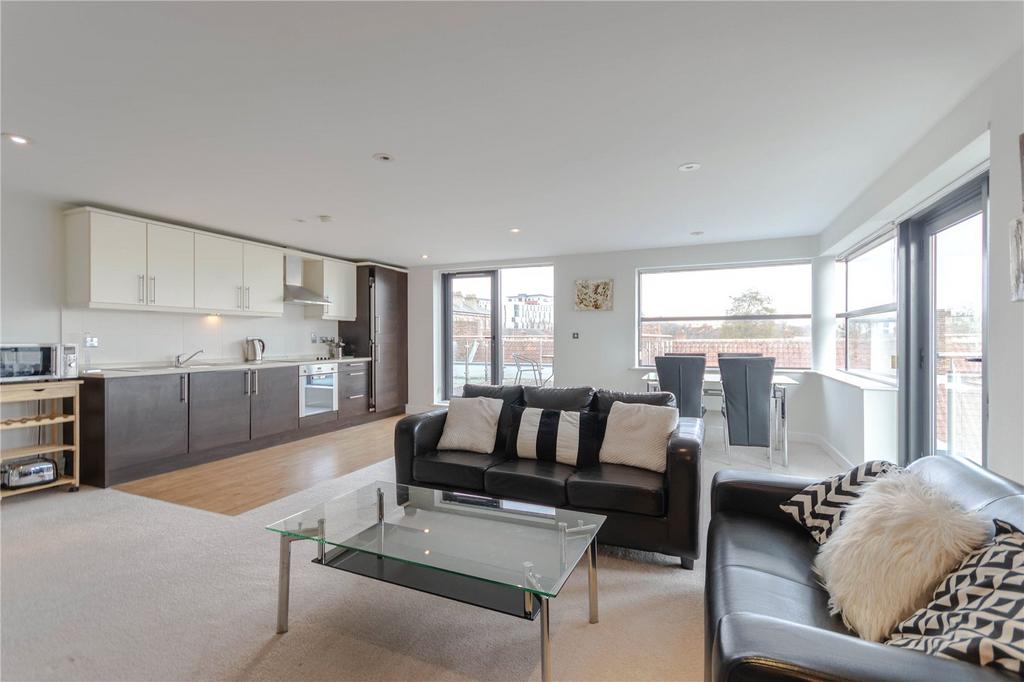 Keel House, Garth Heads, Newcastle... 2 bed flat to rent - £1,400 pcm ...