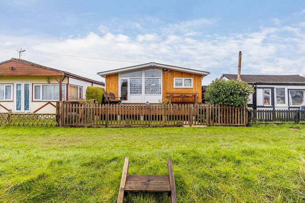 The Reservoir, Surfleet, Spalding 2 bed detached bungalow - £150,000