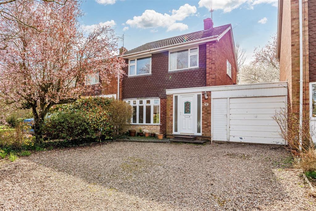 Shrubbery Road, Drakes Broughton... 3 bed link detached house for sale ...