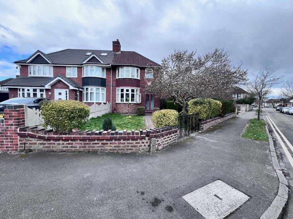 Wilnecote Grove, Birmingham B42 3 bed semi-detached house for sale - £ ...