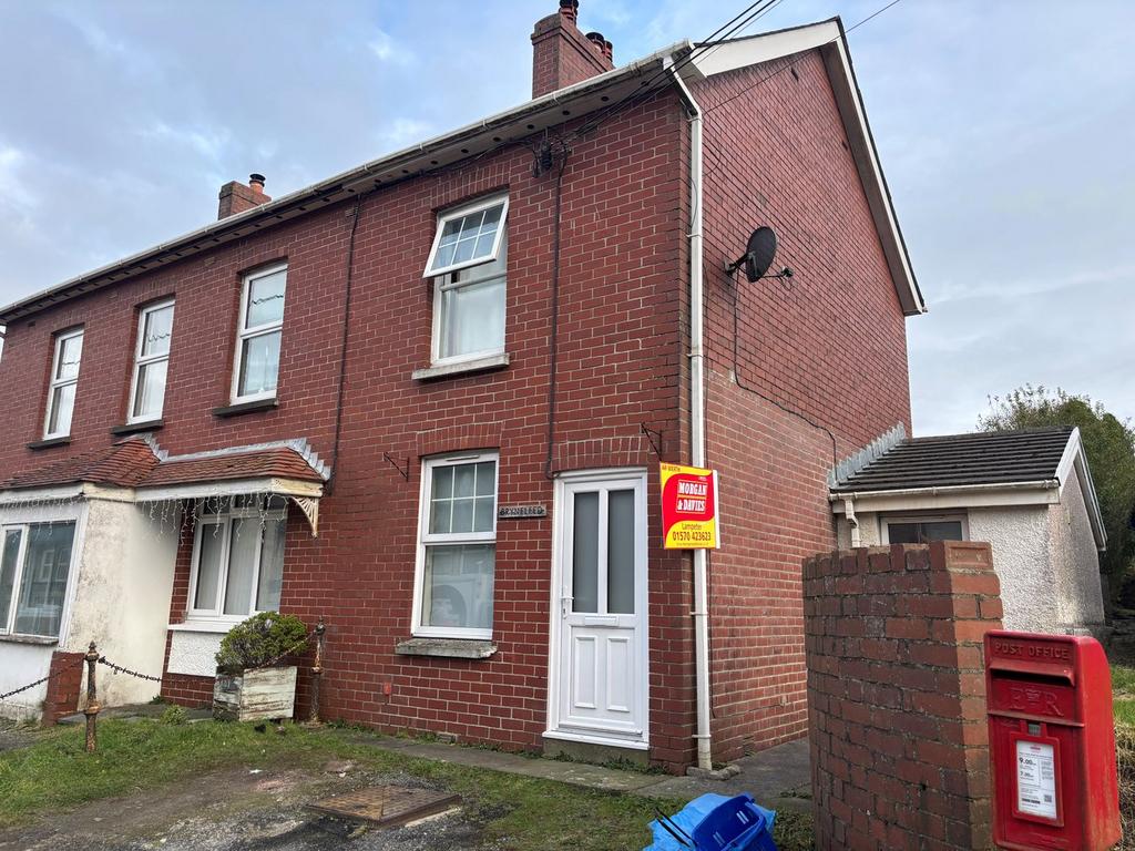 Pencader, SA39 2 bed semi-detached house - £110,000