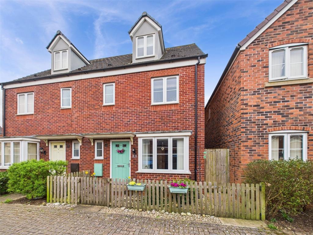 Manston Way Kingsway, Quedgeley... 4 bed semi-detached house for sale ...