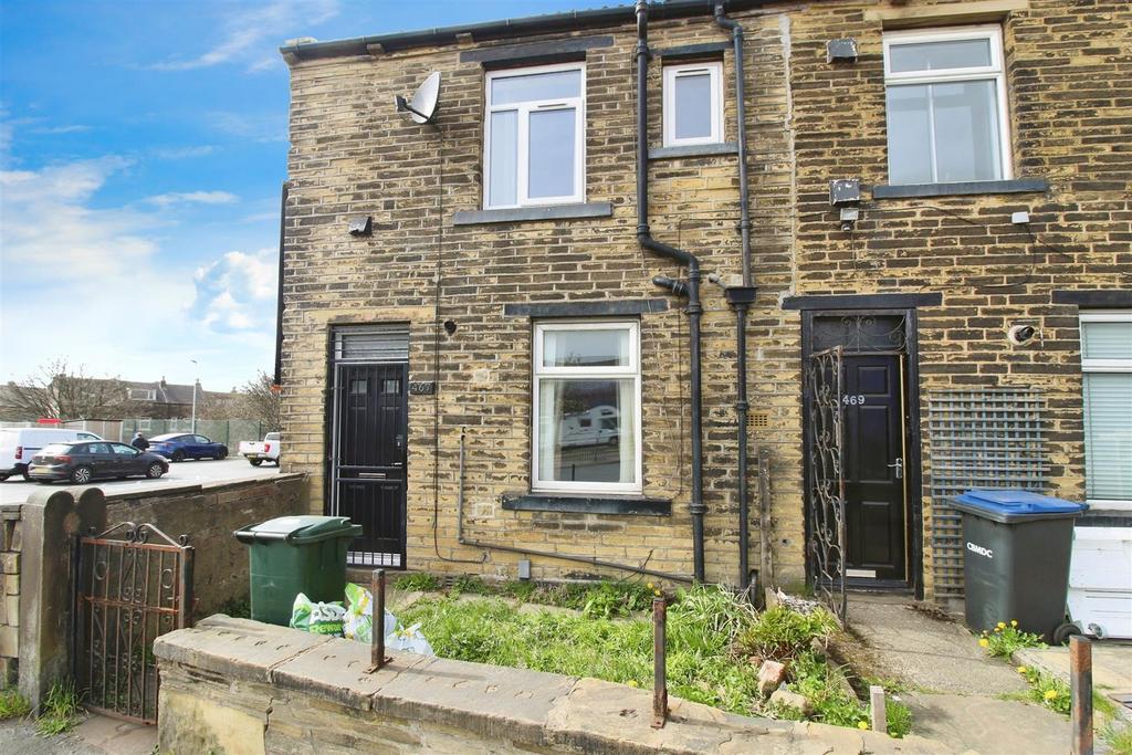 Rooley Lane, Bradford BD4 2 bed end of terrace house - £50,000