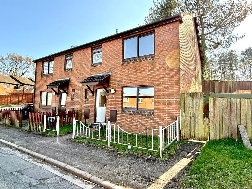 Sutherland Crescent, Newport NP19 3 bed semi-detached house for sale ...
