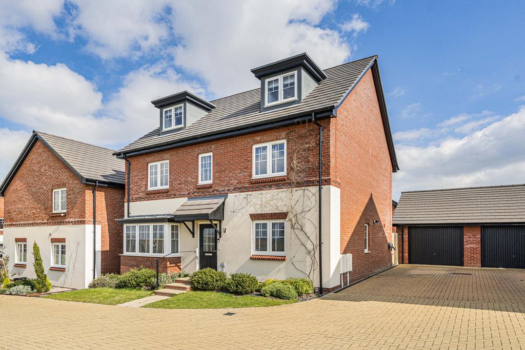 Glebe Road, East Challow, OX12 5 bed detached house for sale - £650,000