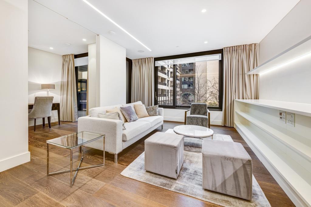 Rathbone Place, W1 2 bed apartment for sale - £1,650,000